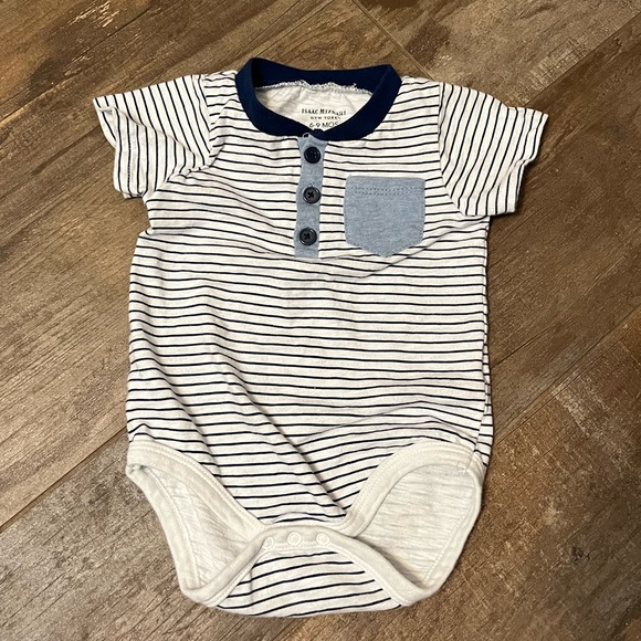 Isaac Mizrahi | One Pieces | Isaac Mizrahi Onesies Slight Diaper Stains ...
